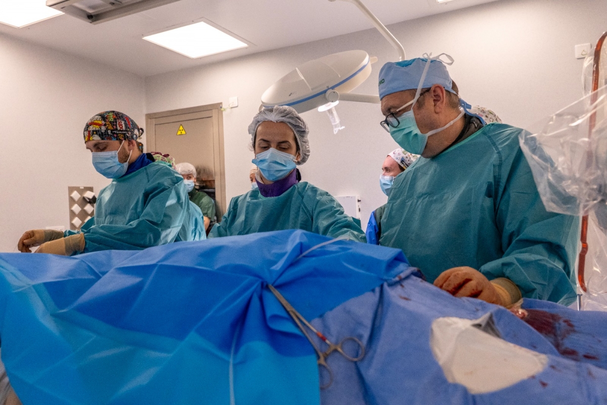 2.500 pacientes pasan por el quirófano híbrido del Hospital de Jaén